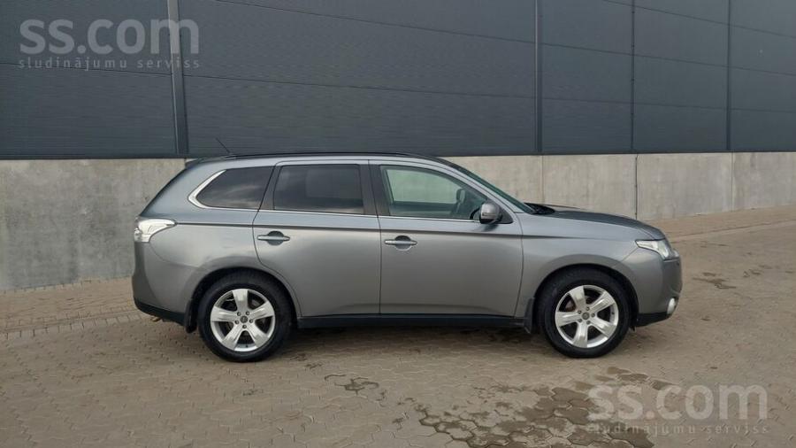 Pelēks Mitsubishi Outlander 2013 Rīga, ar dzinēja tilpumu 2.00 L un nobraukumu 290 tūkst. km par 5590 €, foto 26 vietnē AUTOMOTO.COM.LV