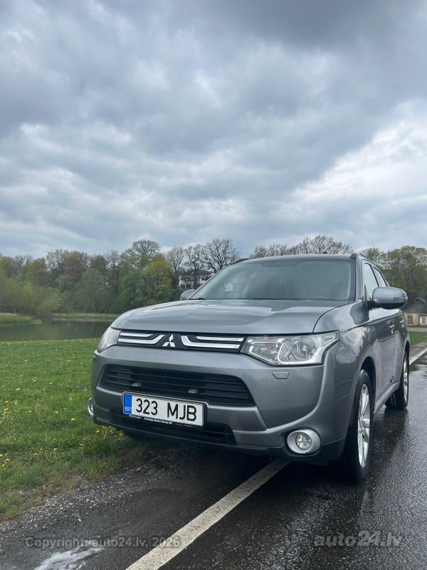 Grey Mitsubishi Outlander 2013 in Rakvere, with an engine capacity of 2.00 L and mileage of 270 thousand km for 7300 €, photo 4 on AUTOMOTO.COM.LV