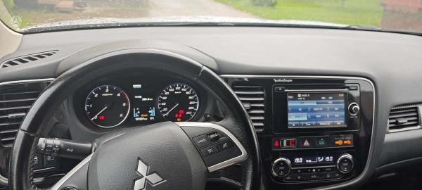 Pelēks Mitsubishi Outlander 2013 Ukmergė, ar dzinēja tilpumu 2.18 L un nobraukumu 197 tūkst. km par 6800 €, foto 8 vietnē AUTOMOTO.COM.LV