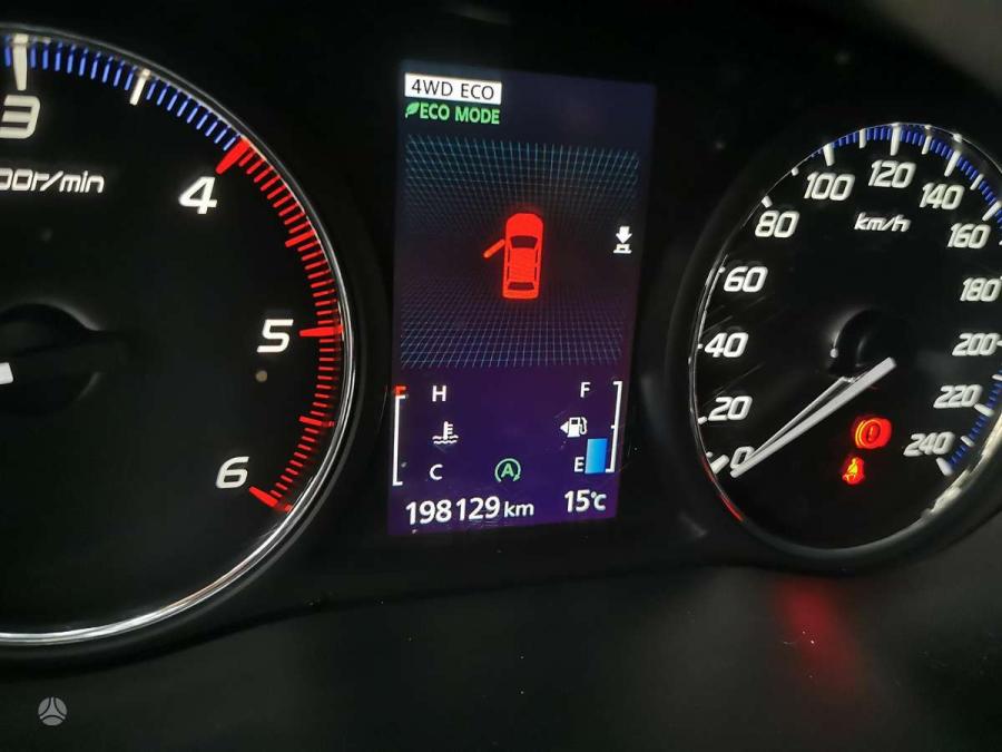 Pelēks Mitsubishi Outlander 2013 Šauļi, ar dzinēja tilpumu 2.20 L un nobraukumu 198 tūkst. km par 5499 €, foto 5 vietnē AUTOMOTO.COM.LV