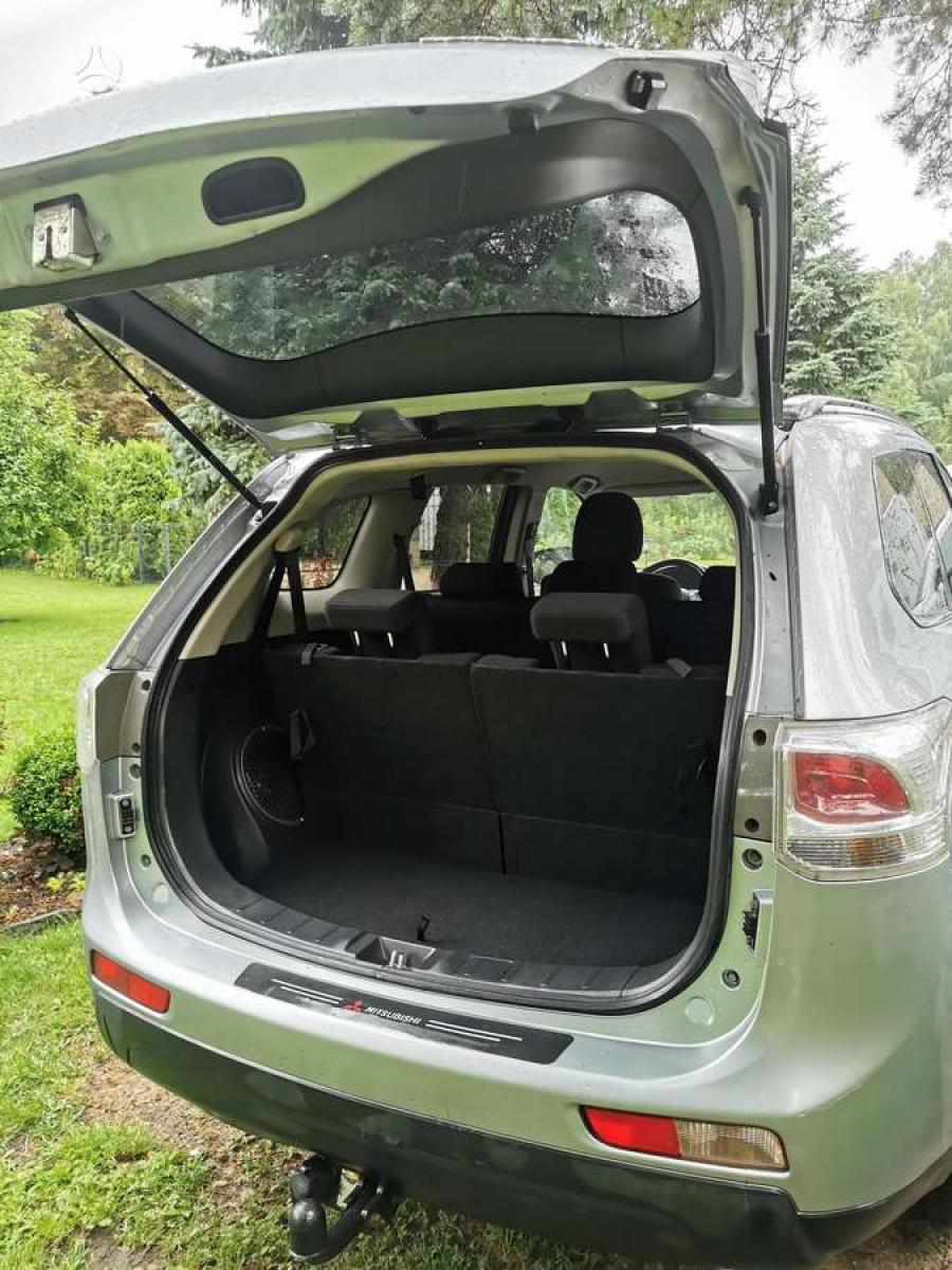 Pelēks Mitsubishi Outlander 2013 Šauļi, ar dzinēja tilpumu 2.20 L un nobraukumu 198 tūkst. km par 5499 €, foto 11 vietnē AUTOMOTO.COM.LV