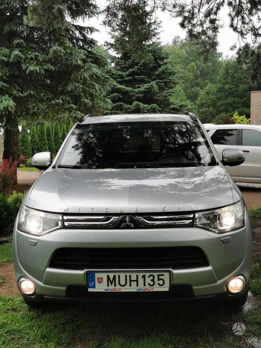 Pelēks Mitsubishi Outlander 2013 Šauļi, ar dzinēja tilpumu 2.20 L un nobraukumu 198 tūkst. km par 5499 €, foto 20 vietnē AUTOMOTO.COM.LV