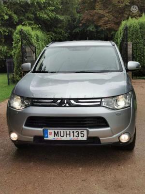 Pelēks Mitsubishi Outlander 2013 Šauļi, ar dzinēja tilpumu 2.20 L un nobraukumu 198 tūkst. km par 5499 €, foto 21 vietnē AUTOMOTO.COM.LV