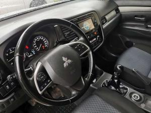 Pelēks Mitsubishi Outlander 2013 Šauļi, ar dzinēja tilpumu 2.20 L un nobraukumu 198 tūkst. km par 5499 €, foto 31 vietnē AUTOMOTO.COM.LV