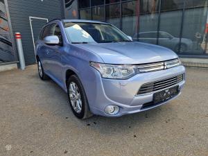 Pelēks Mitsubishi Outlander 2013 Kauņa, ar dzinēja tilpumu 2.00 L un nobraukumu 298 tūkst. km par 6750 €, foto 4 vietnē AUTOMOTO.COM.LV