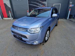 Pelēks Mitsubishi Outlander 2013 Kauņa, ar dzinēja tilpumu 2.00 L un nobraukumu 298 tūkst. km par 6750 €, foto 10 vietnē AUTOMOTO.COM.LV