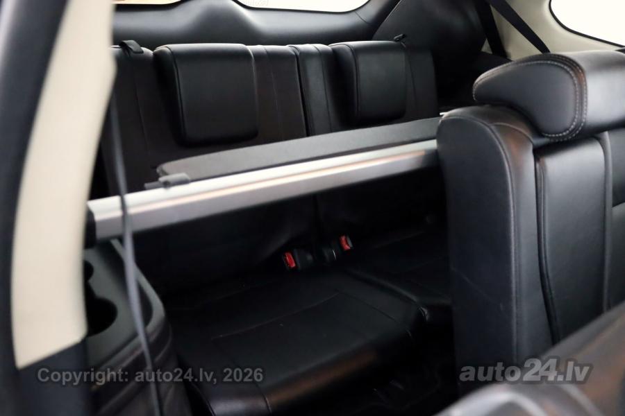Pelēks Mitsubishi Outlander 2013 Tallina, ar dzinēja tilpumu 2.00 L un nobraukumu 229 tūkst. km par 4999 €, foto 9 vietnē AUTOMOTO.COM.LV