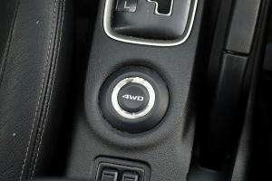 Pelēks Mitsubishi Outlander 2013 Tallina, ar dzinēja tilpumu 2.00 L un nobraukumu 229 tūkst. km par 4999 €, foto 19 vietnē AUTOMOTO.COM.LV