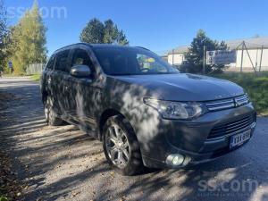 Grey Mitsubishi Outlander 2013 in Vilnius, with an engine capacity of 2.00 L and mileage of 295 thousand km for 4500 €, photo  on AUTOMOTO.COM.LV