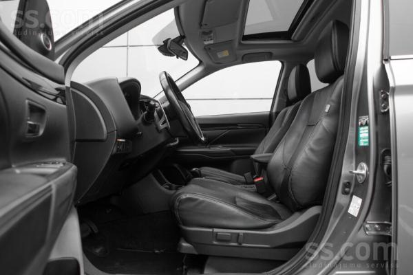 Мицубиси Аутлендер 2013 в Рига на AUTOMOTO.COM.LV Серый Мицубиси Аутлендер 2013 в Рига, объемом двигателя 2.30 л и пробегом 266 тыс. км за 7950 €, фото 10 на AUTOMOTO.COM.LV
