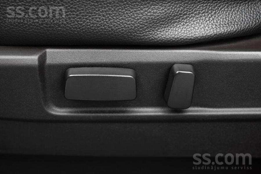 Pelēks Mitsubishi Outlander 2013 Rīga, ar dzinēja tilpumu 2.30 L un nobraukumu 266 tūkst. km par 7950 €, foto 11 vietnē AUTOMOTO.COM.LV