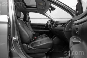 Pelēks Mitsubishi Outlander 2013 Rīga, ar dzinēja tilpumu 2.30 L un nobraukumu 266 tūkst. km par 7950 €, foto 12 vietnē AUTOMOTO.COM.LV