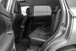 Pelēks Mitsubishi Outlander 2013 Rīga, ar dzinēja tilpumu 2.30 L un nobraukumu 266 tūkst. km par 7950 €, foto 13 vietnē AUTOMOTO.COM.LV