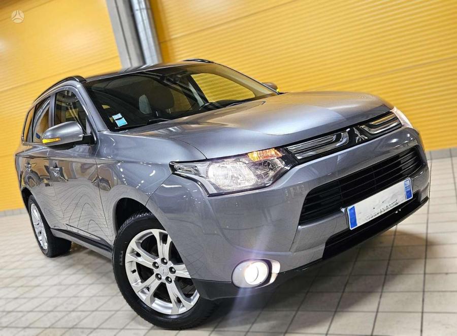 Grey Mitsubishi Outlander 2014 in Klaipeda, with an engine capacity of 0.00 L and mileage of 217 thousand km for 7450 €, photo 31 on AUTOMOTO.COM.LV