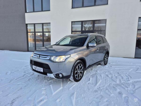 Grey Mitsubishi Outlander 2014 in Marijampole, with an engine capacity of 2.20 L and mileage of 259 thousand km for 8500 €, photo 1 on AUTOMOTO.COM.LV