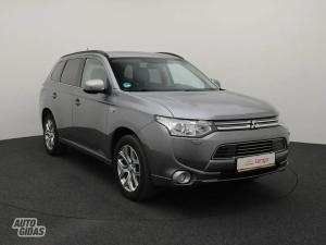 Pelēks Mitsubishi Outlander 2014 Viļņa, ar dzinēja tilpumu 2.00 L un nobraukumu 207 tūkst. km par 9999 €, foto 11 vietnē AUTOMOTO.COM.LV