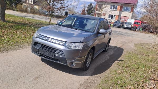 Pelēks Mitsubishi Outlander 2014 Viļņa, ar dzinēja tilpumu 2.20 L un nobraukumu 245 tūkst. km par 6500 €, foto 1 vietnē AUTOMOTO.COM.LV