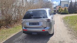 Pelēks Mitsubishi Outlander 2014 Viļņa, ar dzinēja tilpumu 2.20 L un nobraukumu 245 tūkst. km par 6500 €, foto 21 vietnē AUTOMOTO.COM.LV