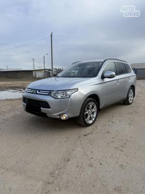 Grey Mitsubishi Outlander 2014 in Panevezys, with an engine capacity of 2.20 L and mileage of 243 thousand km for 7700 €, photo  on AUTOMOTO.COM.LV