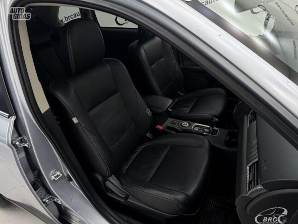 Pelēks Mitsubishi Outlander 2014 Avižieniai, ar dzinēja tilpumu 2.30 L un nobraukumu 244 tūkst. km par 7500 €, foto 7 vietnē AUTOMOTO.COM.LV
