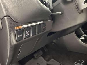 Grey Mitsubishi Outlander 2014 in Vilnius, with an engine capacity of 2.27 L and mileage of 244 thousand km for 6990 €, photo 26 on AUTOMOTO.COM.LV