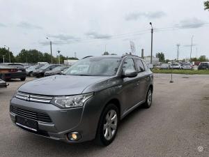 Pelēks Mitsubishi Outlander 2014 Marijampole, ar dzinēja tilpumu 2.00 L un nobraukumu 209 tūkst. km par 6950 €, foto 8 vietnē AUTOMOTO.COM.LV