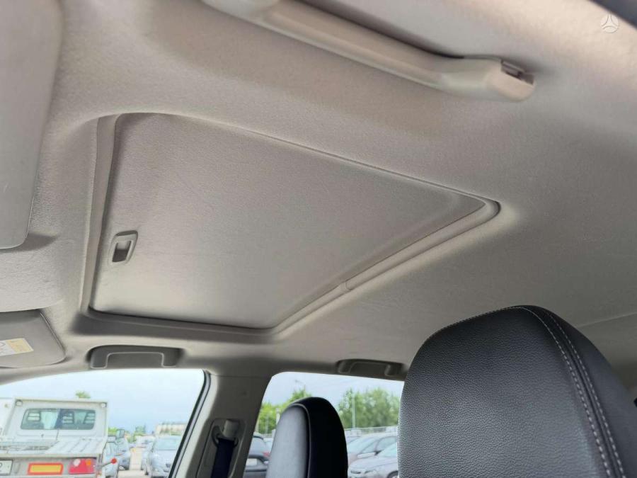 Pelēks Mitsubishi Outlander 2014 Marijampole, ar dzinēja tilpumu 2.00 L un nobraukumu 209 tūkst. km par 6950 €, foto 9 vietnē AUTOMOTO.COM.LV