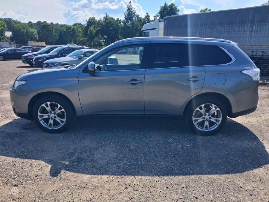 Grey Mitsubishi Outlander 2014 in Alytus, with an engine capacity of 2.20 L and mileage of 250 thousand km for 6600 €, photo 7 on AUTOMOTO.COM.LV