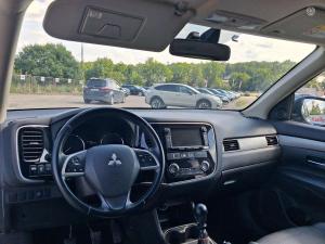 Grey Mitsubishi Outlander 2014 in Alytus, with an engine capacity of 2.20 L and mileage of 250 thousand km for 6600 €, photo 17 on AUTOMOTO.COM.LV