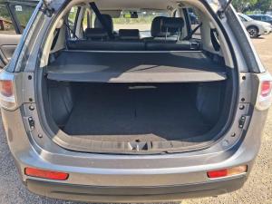 Grey Mitsubishi Outlander 2014 in Alytus, with an engine capacity of 2.20 L and mileage of 250 thousand km for 6600 €, photo 18 on AUTOMOTO.COM.LV
