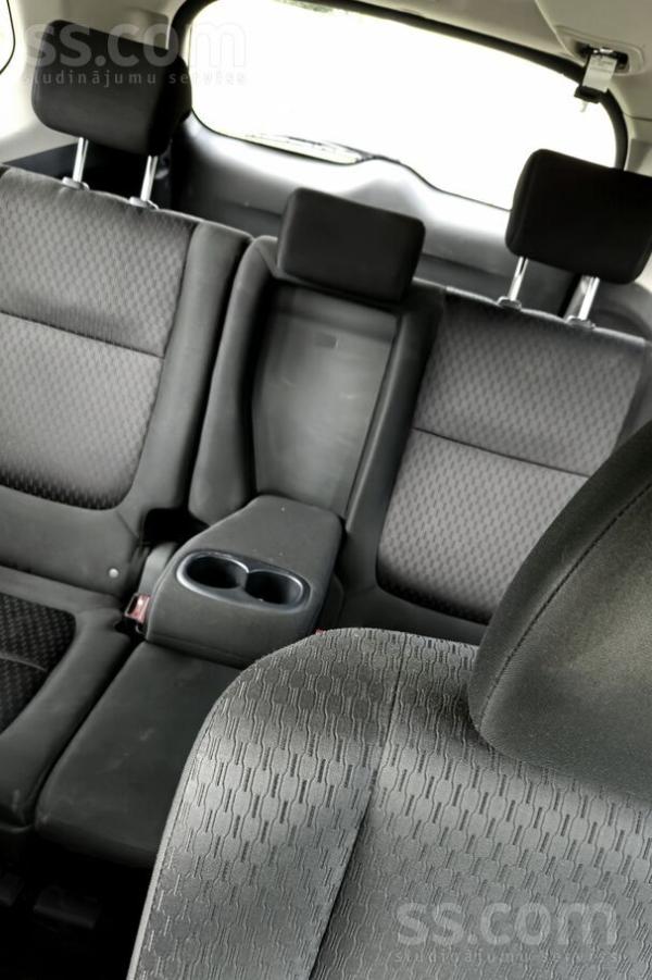 Grey Mitsubishi Outlander 2014 in Riga, with an engine capacity of 2.30 L and mileage of 255 thousand km for 5200 €, photo 9 on AUTOMOTO.COM.LV