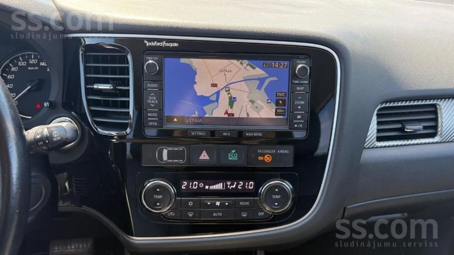 Pelēks Mitsubishi Outlander 2014 Liepāja, ar dzinēja tilpumu 2.00 L un nobraukumu 173 tūkst. km par 9350 €, foto 15 vietnē AUTOMOTO.COM.LV