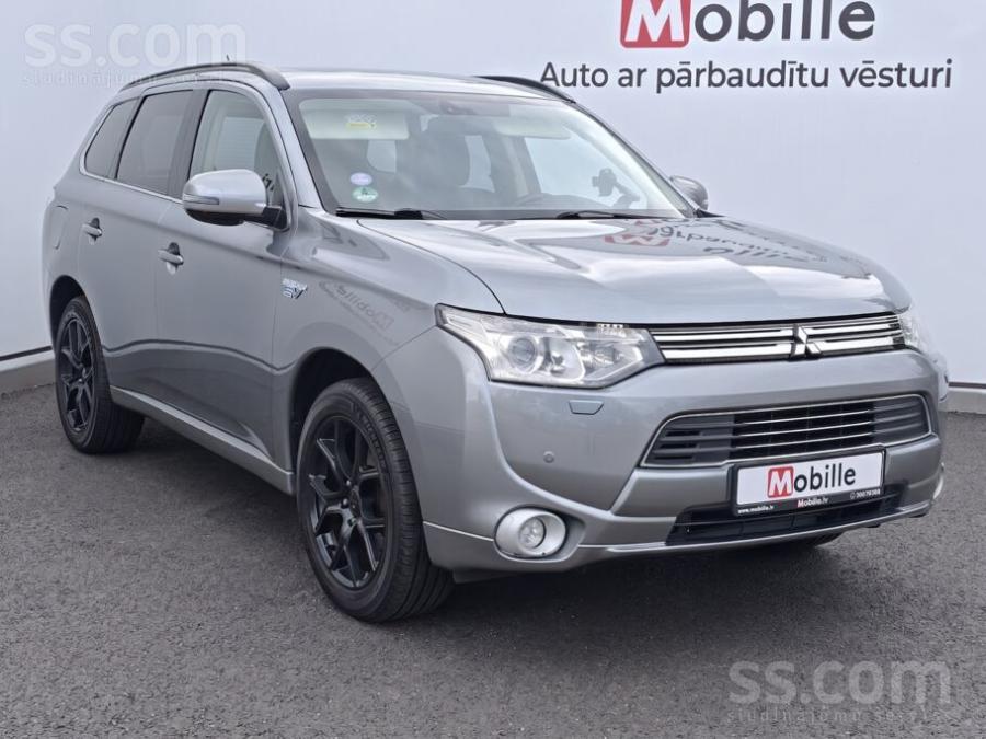 Pelēks Mitsubishi Outlander 2014 Rīga, ar dzinēja tilpumu 2.00 L un nobraukumu 267 tūkst. km par 8950 €, foto 1 vietnē AUTOMOTO.COM.LV