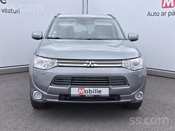 Pelēks Mitsubishi Outlander 2014 Rīga, ar dzinēja tilpumu 2.00 L un nobraukumu 267 tūkst. km par 8950 €, foto 2 vietnē AUTOMOTO.COM.LV
