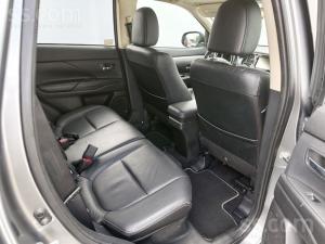 Pelēks Mitsubishi Outlander 2014 Rīga, ar dzinēja tilpumu 2.00 L un nobraukumu 267 tūkst. km par 8950 €, foto 13 vietnē AUTOMOTO.COM.LV