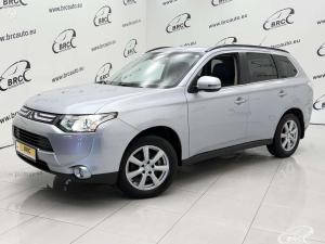 Grey Mitsubishi Outlander 2014 in Vilnius, with an engine capacity of 2.27 L and mileage of 244 thousand km for 6650 €, photo  on AUTOMOTO.COM.LV