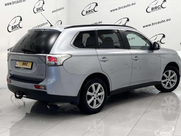 Pelēks Mitsubishi Outlander 2014 Viļņa, ar dzinēja tilpumu 2.27 L un nobraukumu 244 tūkst. km par 6650 €, foto 3 vietnē AUTOMOTO.COM.LV