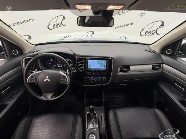 Pelēks Mitsubishi Outlander 2014 Viļņa, ar dzinēja tilpumu 2.27 L un nobraukumu 244 tūkst. km par 6650 €, foto 4 vietnē AUTOMOTO.COM.LV