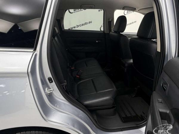 Pelēks Mitsubishi Outlander 2014 Viļņa, ar dzinēja tilpumu 2.27 L un nobraukumu 244 tūkst. km par 6650 €, foto 10 vietnē AUTOMOTO.COM.LV