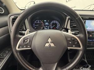 Grey Mitsubishi Outlander 2014 in Vilnius, with an engine capacity of 2.27 L and mileage of 244 thousand km for 6650 €, photo 29 on AUTOMOTO.COM.LV