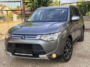 Grey Mitsubishi Outlander 2014 in Ukmerge, with an engine capacity of 2.27 L and mileage of 270 thousand km for 7350 €, photo  on AUTOMOTO.COM.LV
