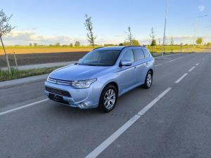 Grey Mitsubishi Outlander 2014 in Marijampole, with an engine capacity of 2.00 L and mileage of 289 thousand km for 6200 €, photo  on AUTOMOTO.COM.LV