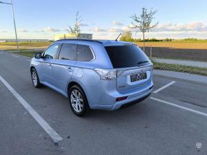 Grey Mitsubishi Outlander 2014 in Marijampole, with an engine capacity of 2.00 L and mileage of 289 thousand km for 6200 €, photo 4 on AUTOMOTO.COM.LV