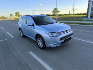 Grey Mitsubishi Outlander 2014 in Marijampole, with an engine capacity of 2.00 L and mileage of 289 thousand km for 6200 €, photo 8 on AUTOMOTO.COM.LV