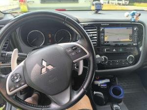 Pelēks Mitsubishi Outlander 2014 Marijampole, ar dzinēja tilpumu 2.27 L un nobraukumu 211 tūkst. km par 7900 €, foto 6 vietnē AUTOMOTO.COM.LV