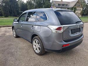 Pelēks Mitsubishi Outlander 2014 Alīta, ar dzinēja tilpumu 2.20 L un nobraukumu 250 tūkst. km par 6500 €, foto 8 vietnē AUTOMOTO.COM.LV