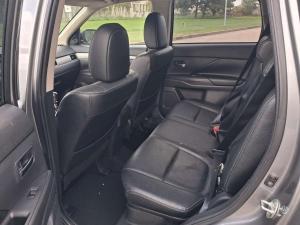 Pelēks Mitsubishi Outlander 2014 Alīta, ar dzinēja tilpumu 2.20 L un nobraukumu 250 tūkst. km par 6500 €, foto 15 vietnē AUTOMOTO.COM.LV