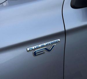 Grey Mitsubishi Outlander 2014 in Vilnius, with an engine capacity of 2.00 L and mileage of 118 thousand km for 11900 €, photo 7 on AUTOMOTO.COM.LV