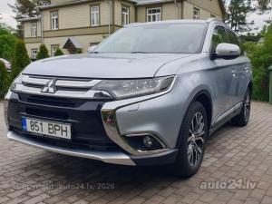 Grey Mitsubishi Outlander 2015 in Tallinn, with an engine capacity of 2.00 L and mileage of 191 thousand km for 11000 €, photo 7 on AUTOMOTO.COM.LV