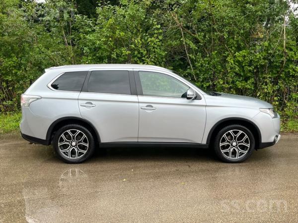 Pelēks Mitsubishi Outlander 2015 Rīga, ar dzinēja tilpumu 2.30 L un nobraukumu 0 tūkst. km par 5790 €, foto 6 vietnē AUTOMOTO.COM.LV